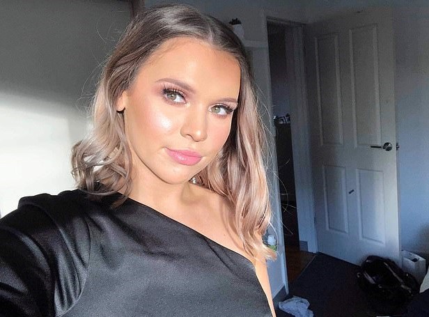 Christine Cutts's Instagram, Twitter & Facebook on IDCrawl