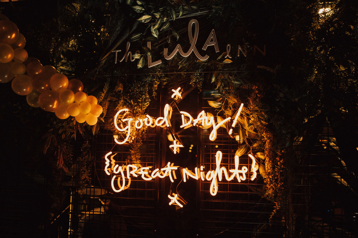 Watch Neon Sign | atelier-yuwa.ciao.jp