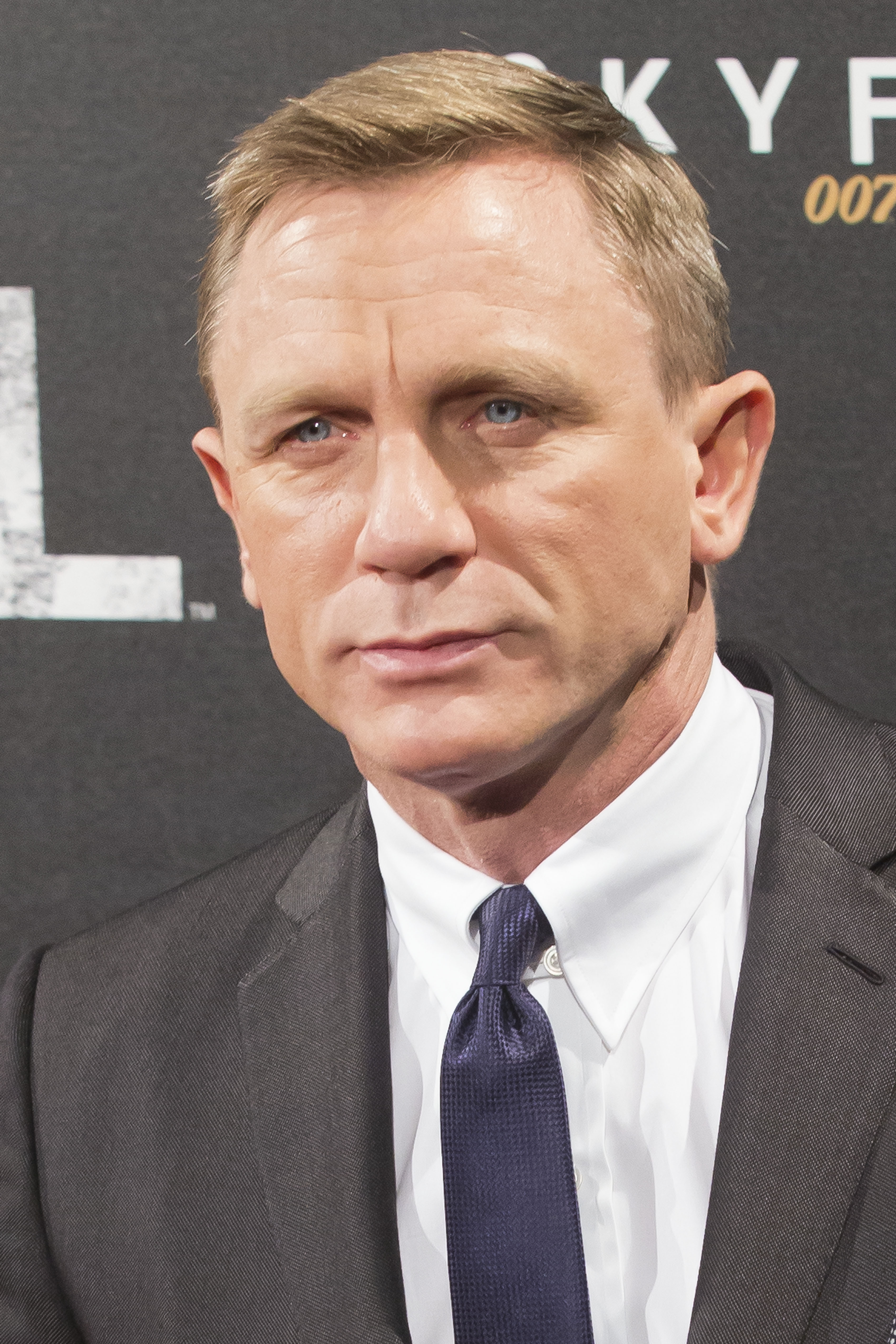 Daniel Craig James Bond Skyfall Haircut