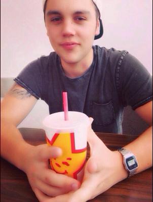 Brett Sutherland's Instagram, Twitter & Facebook on IDCrawl