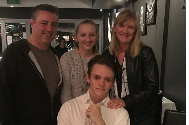 Matt Hollander's Instagram, Twitter & Facebook on IDCrawl