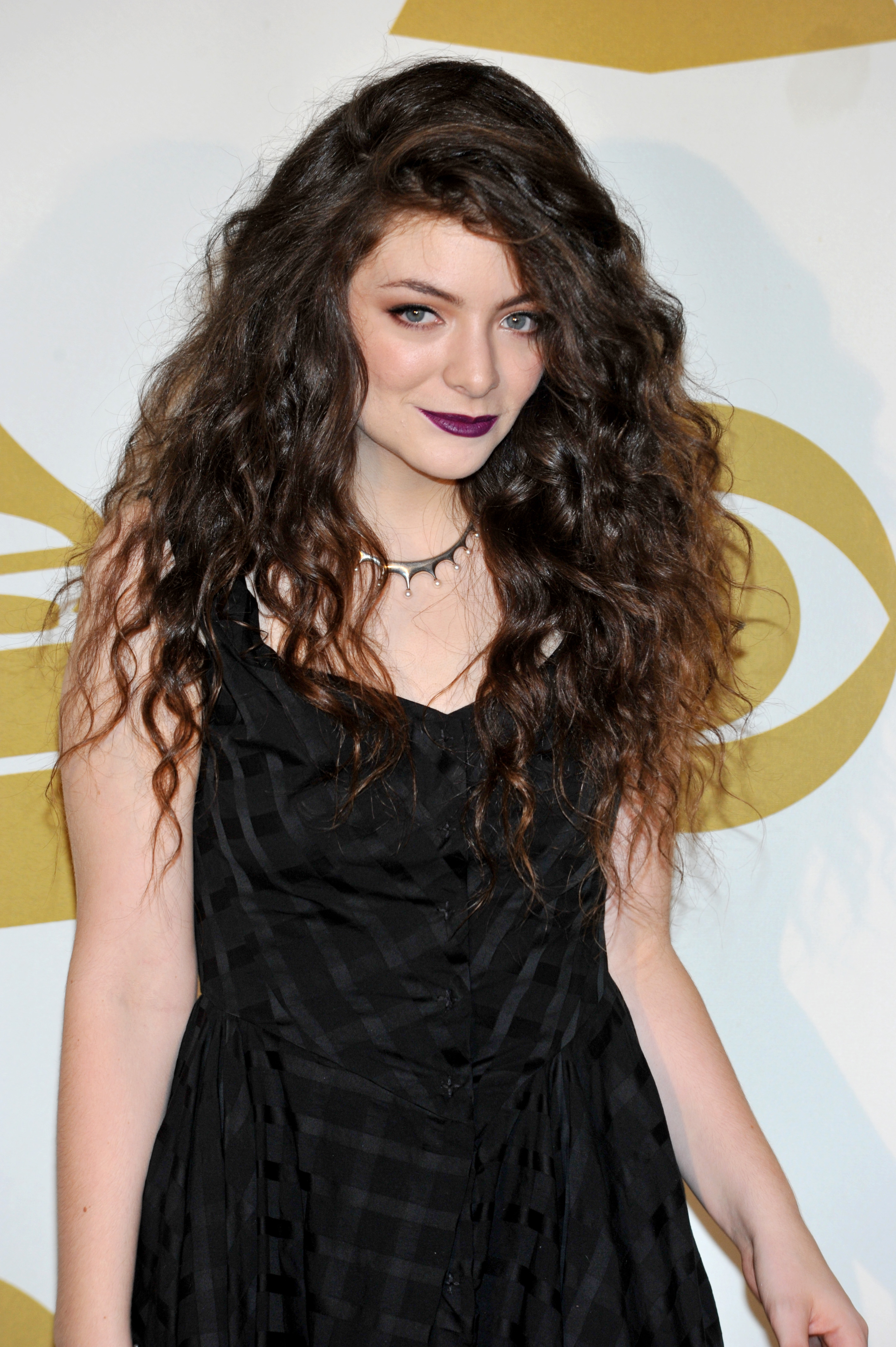 Lorde Hair Up