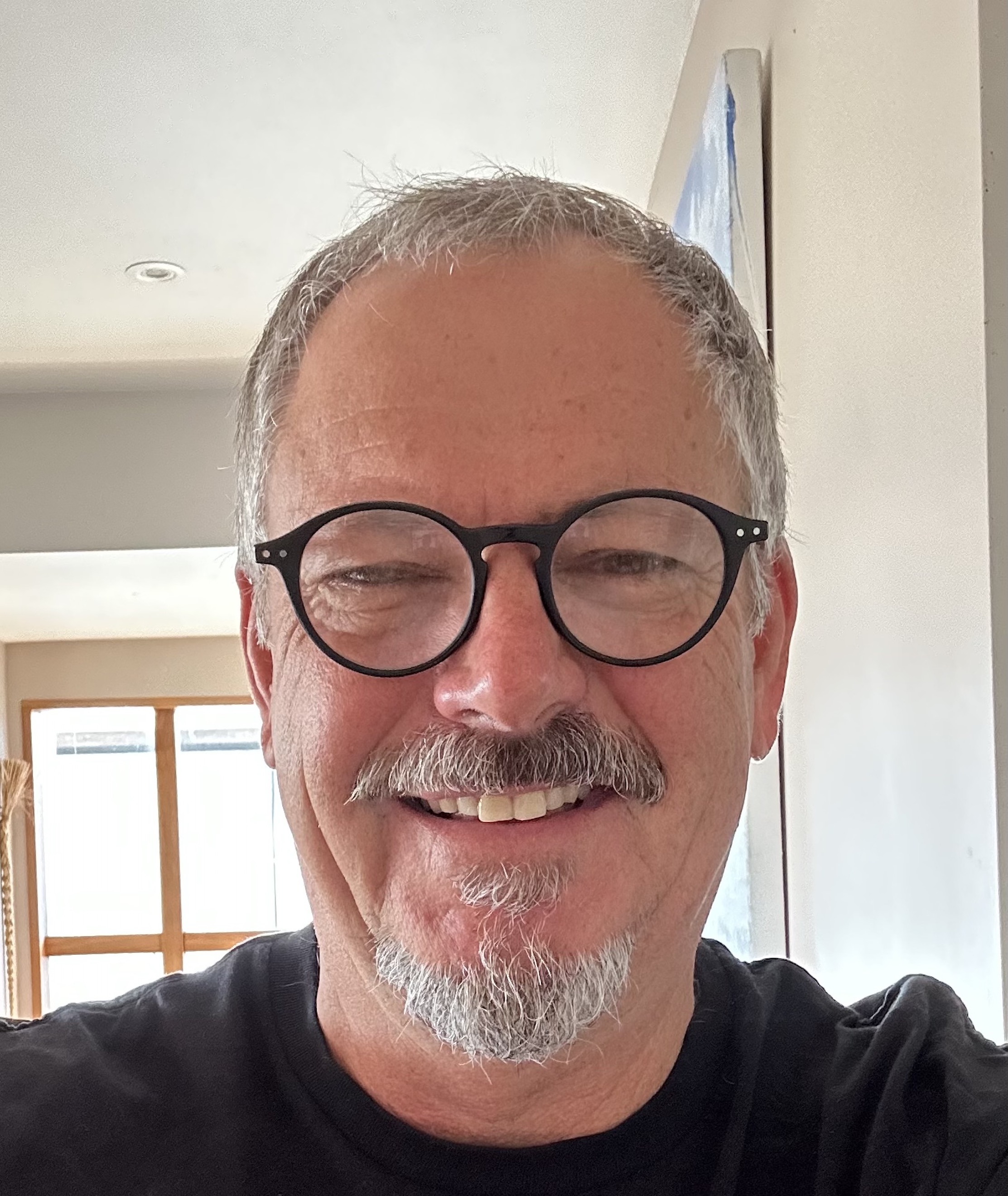 Rex Redfern's Instagram, Twitter & Facebook on IDCrawl