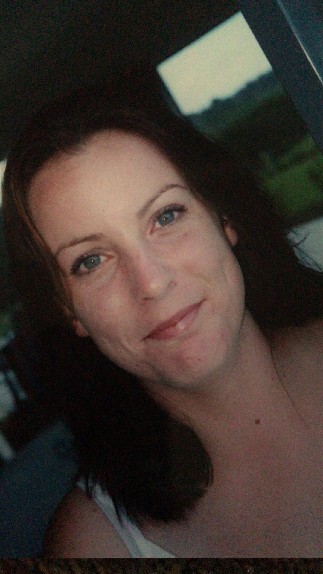 Emma Meredith's Instagram, Twitter & Facebook on IDCrawl