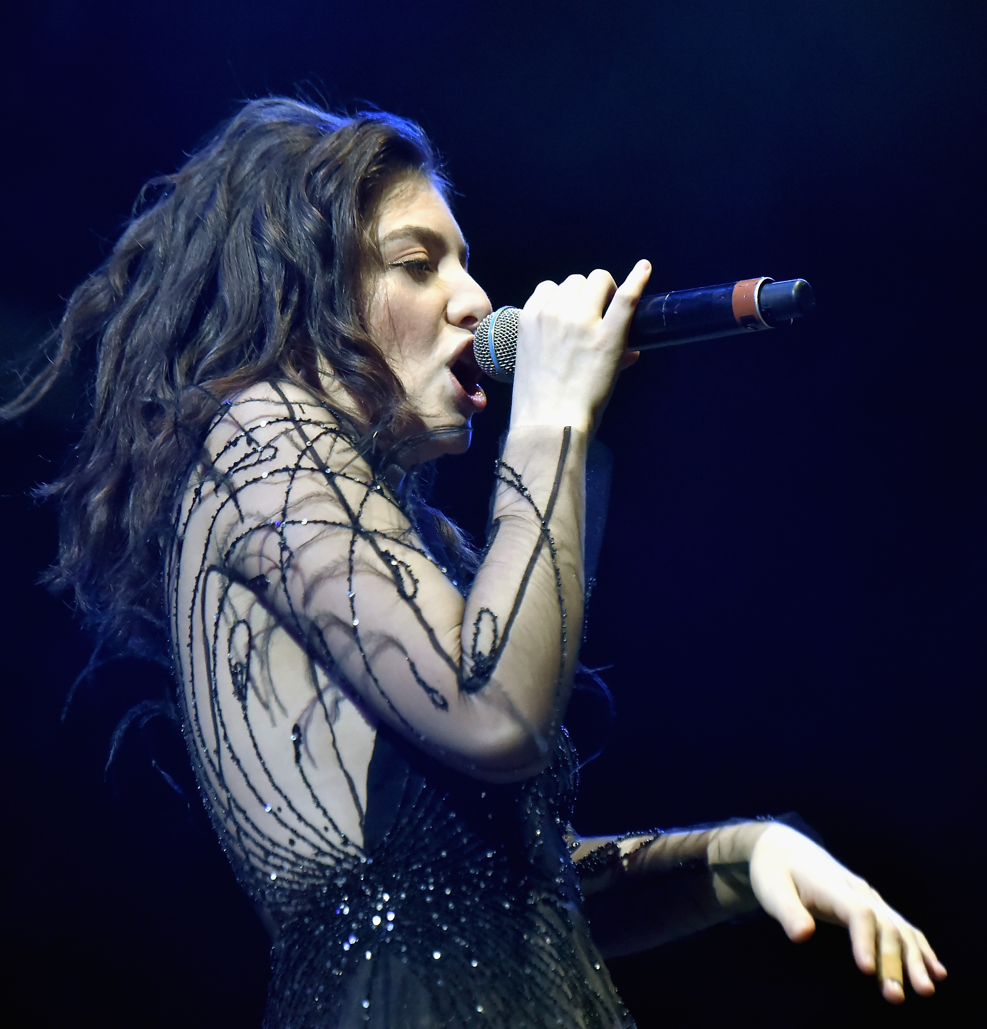 Lorde Concert Outfits