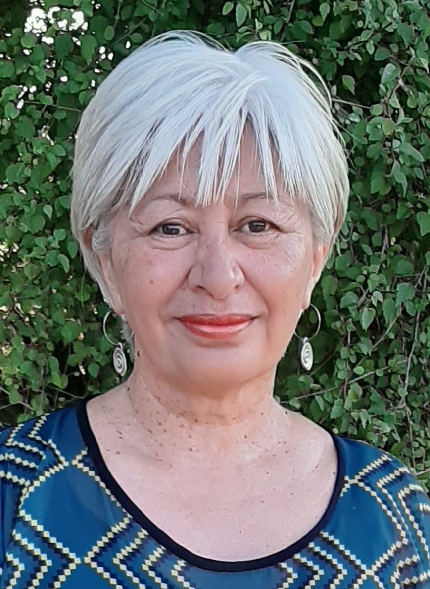 Linda Hardcastle's Instagram, Twitter & Facebook on IDCrawl