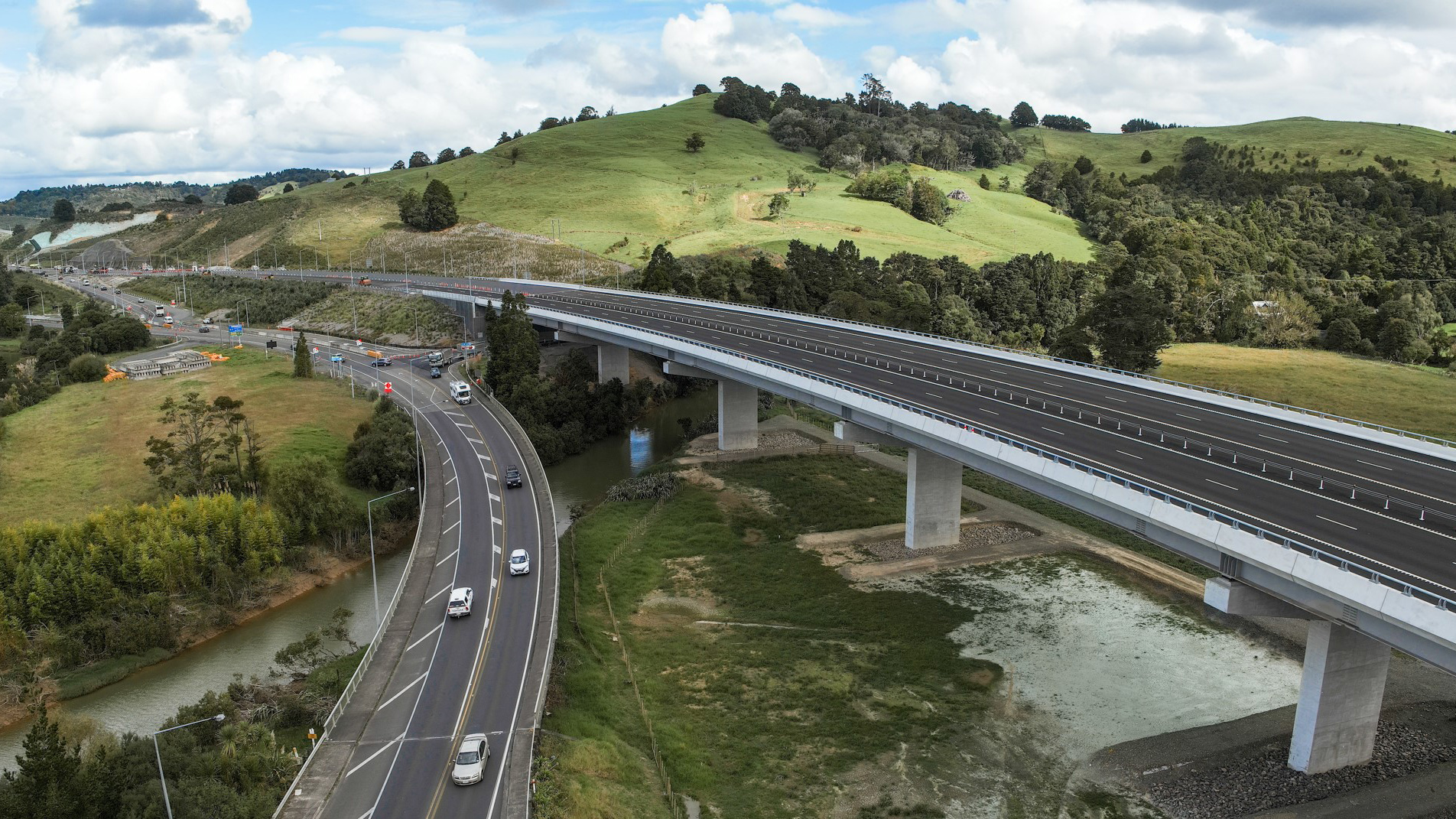 North Auckland's Pūhoi to Warkworth motorway now open
