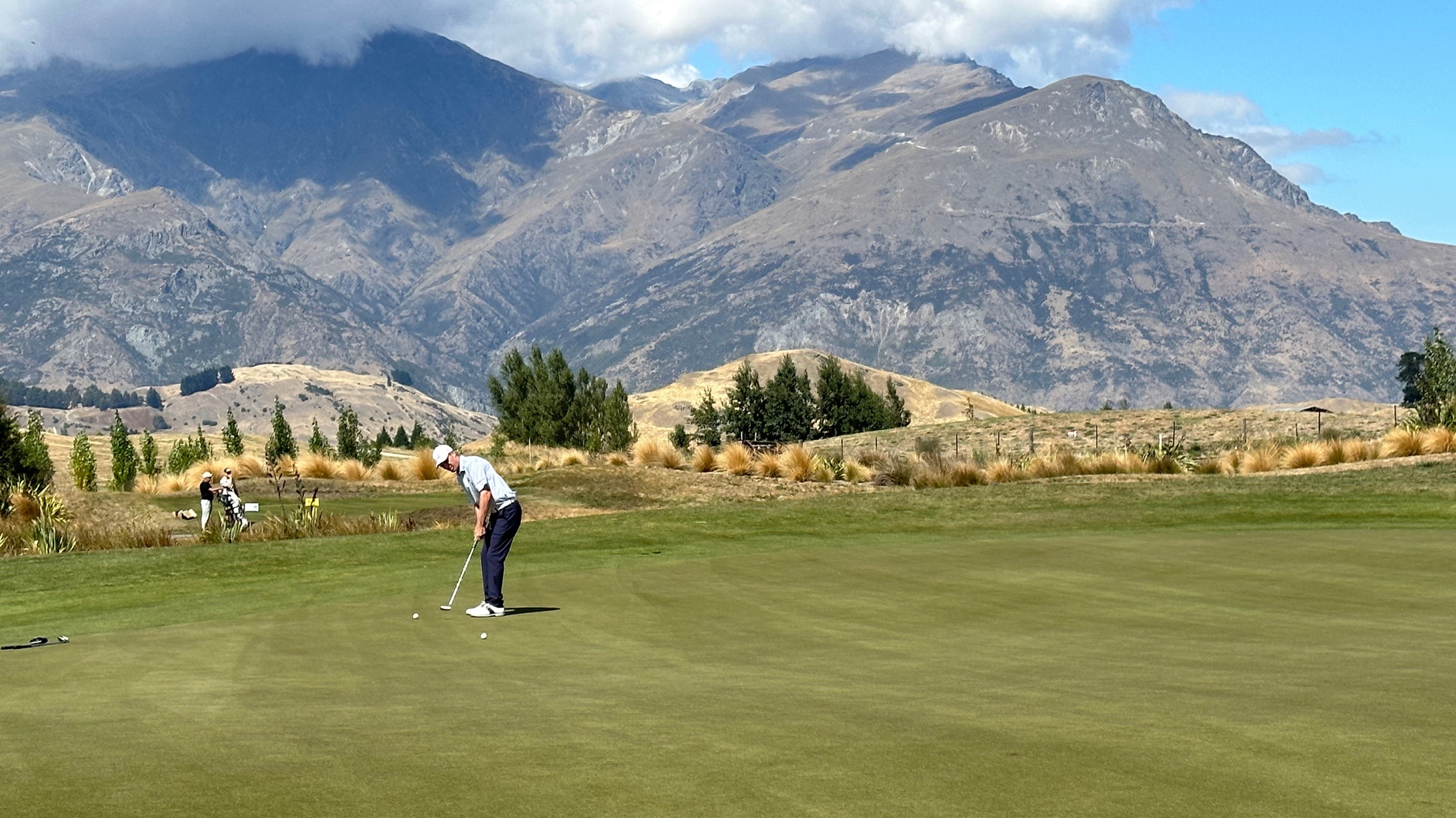 Alker returns home, gunning to become oldest winner of NZ Open