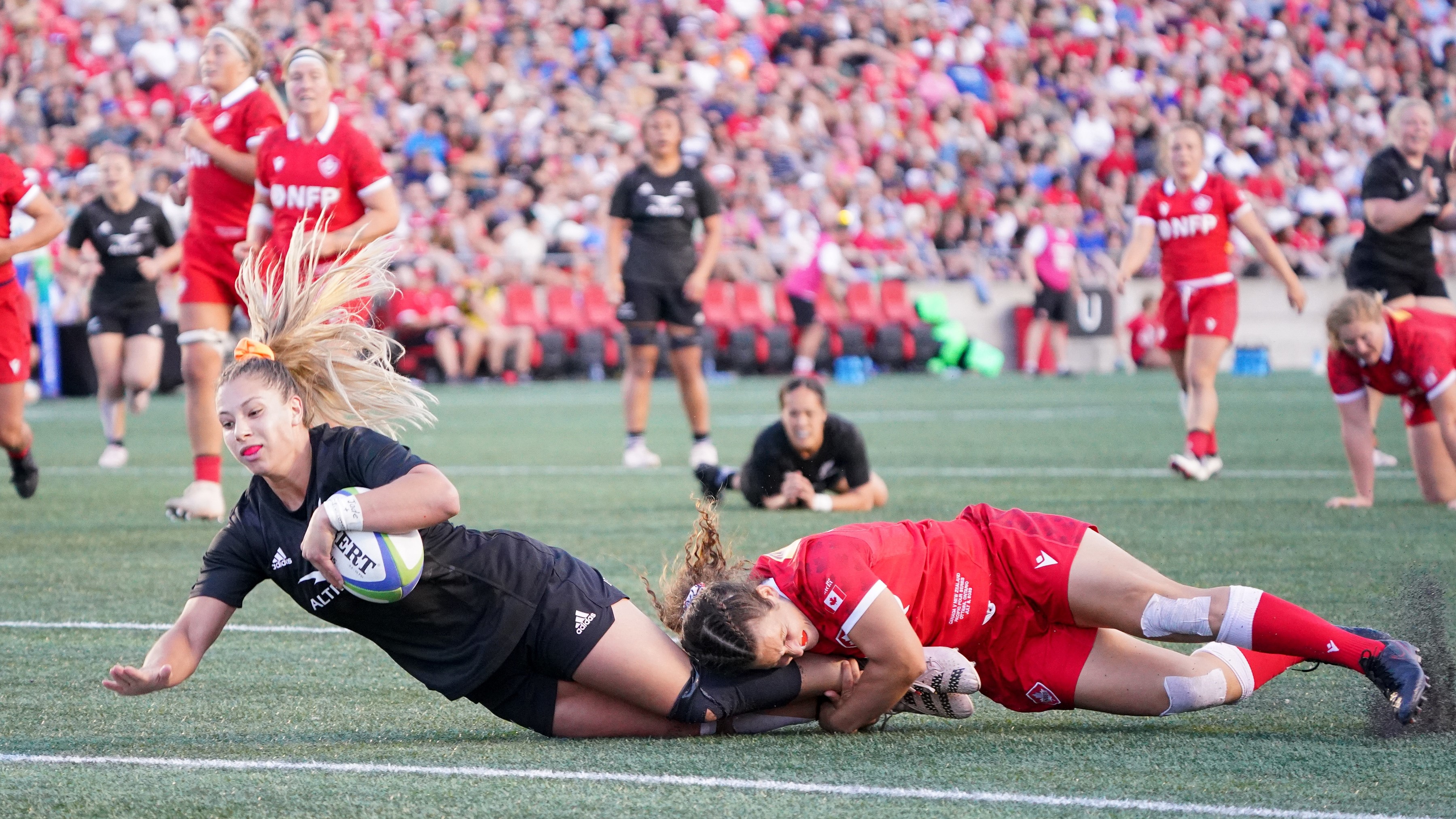 Black Ferns' midfield prove too much to handle once again