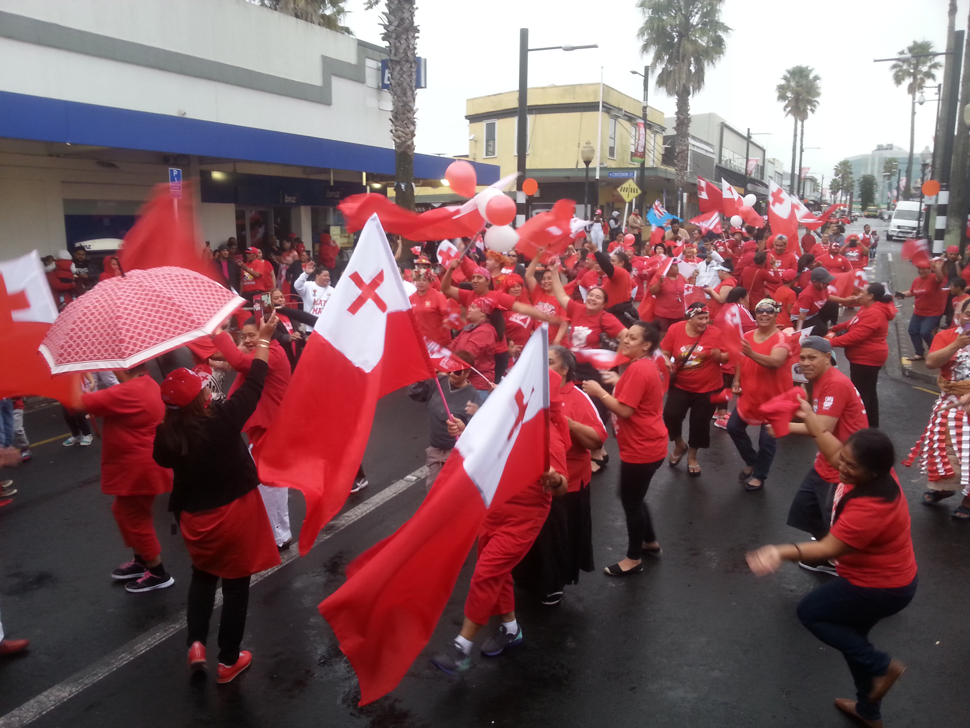 Police praise fans as Tonga beats Lebanon to make Rugby League World ...