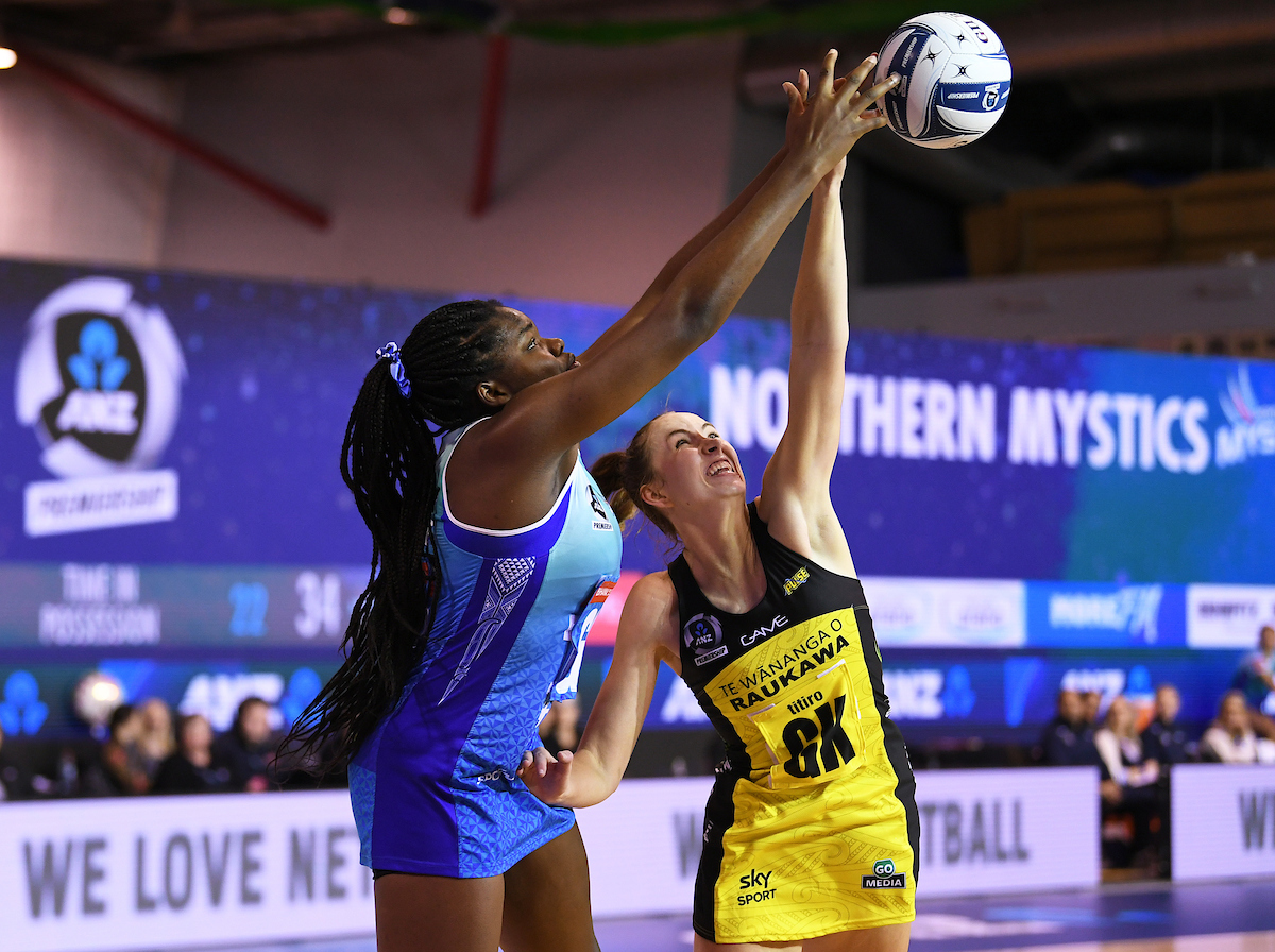 Silver Ferns mates to face off in top of the table tussle