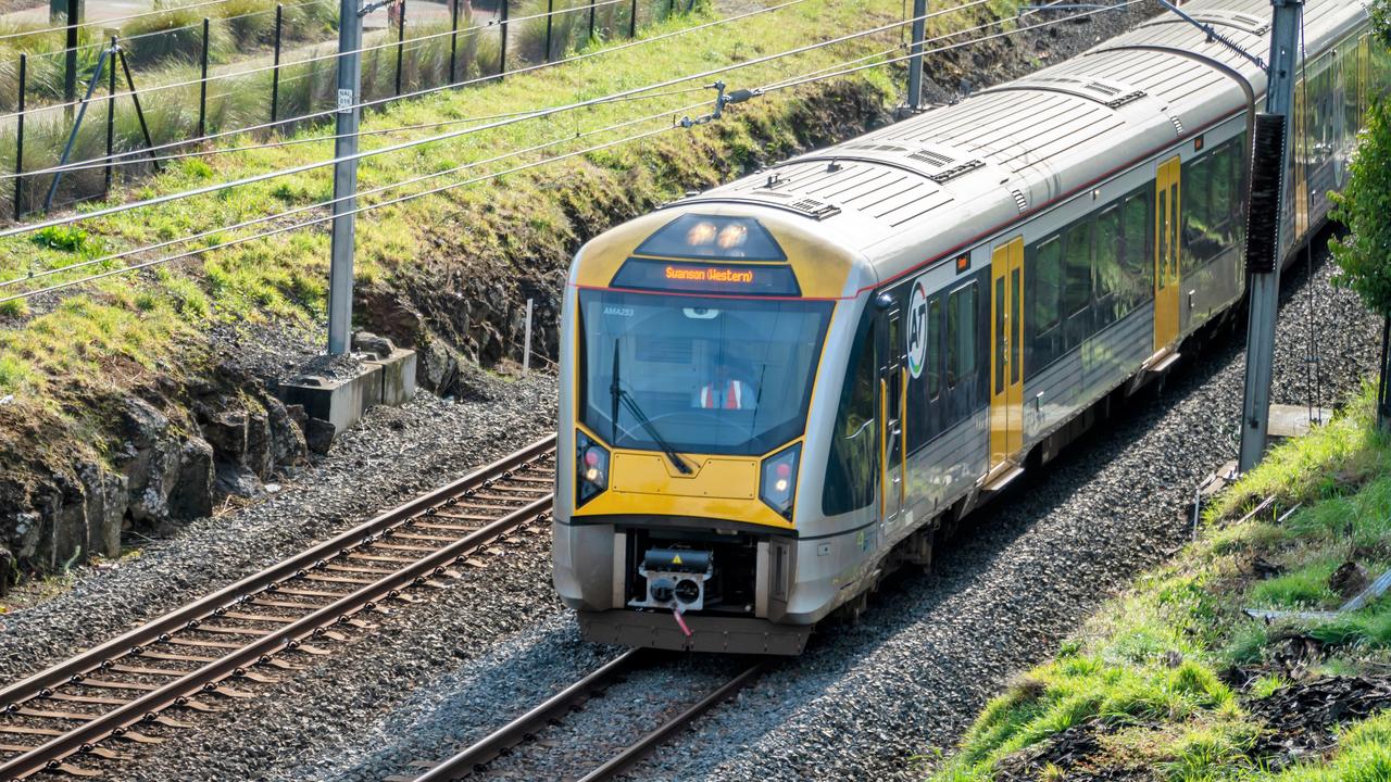 Concern as rail shutdown hampers South Auckland services