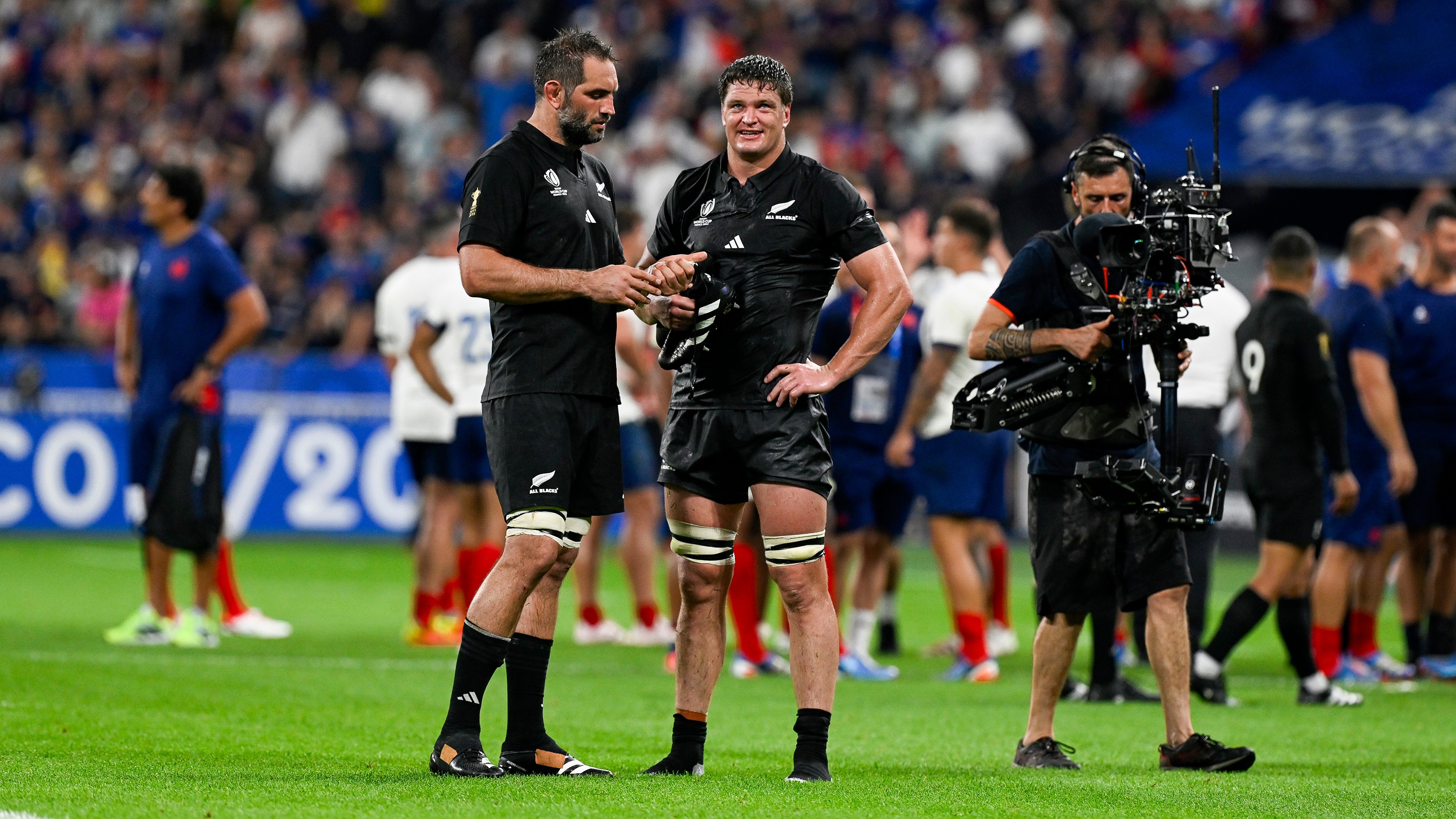 'He stands alone': Barrett, Retallick sing Whitelock's praises