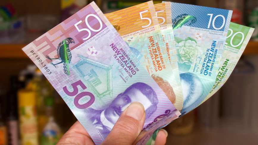 Govt announces minimum wage to rise from April 1